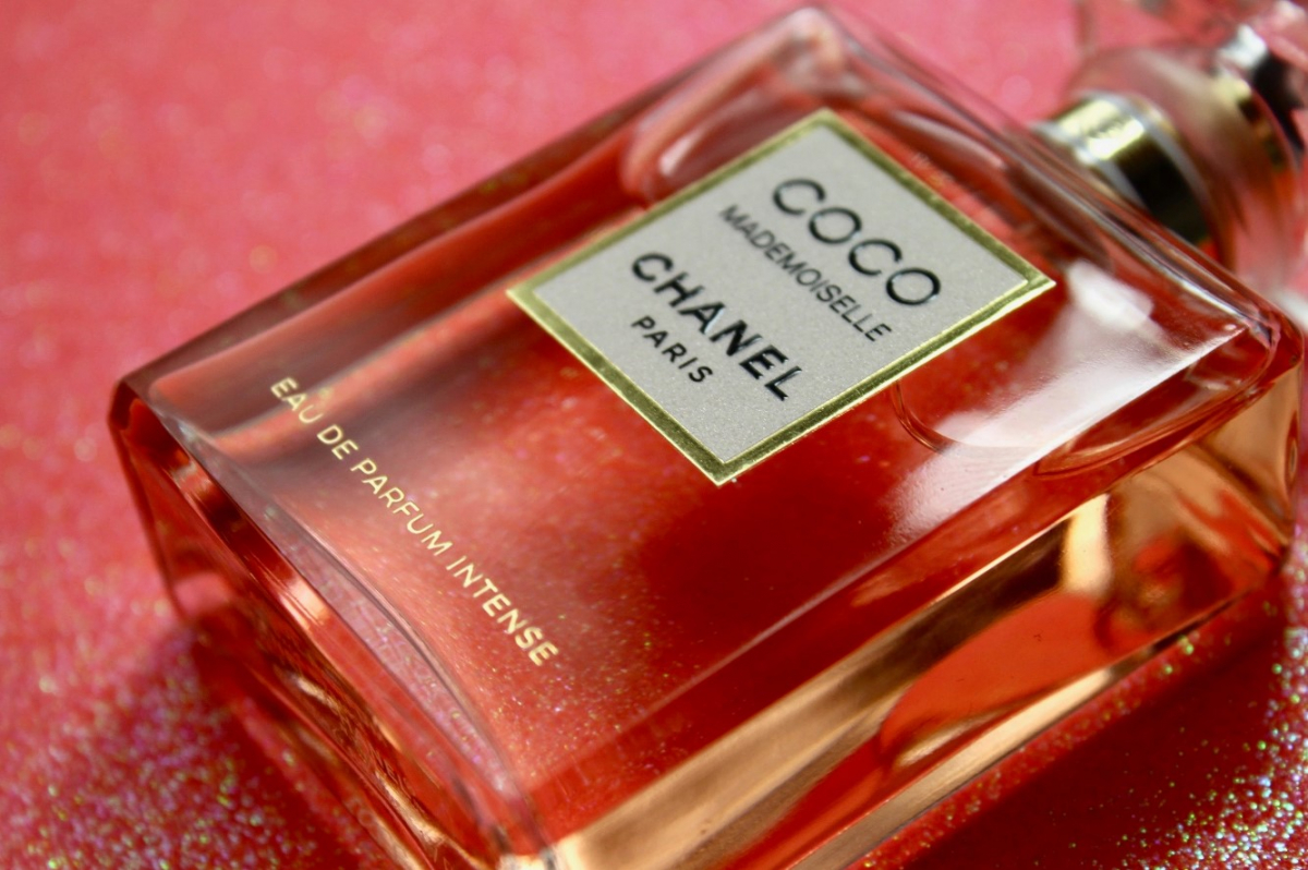 Apa de Parfum Chanel Coco Mademoiselle Intense EDP 150 ml Femei ...