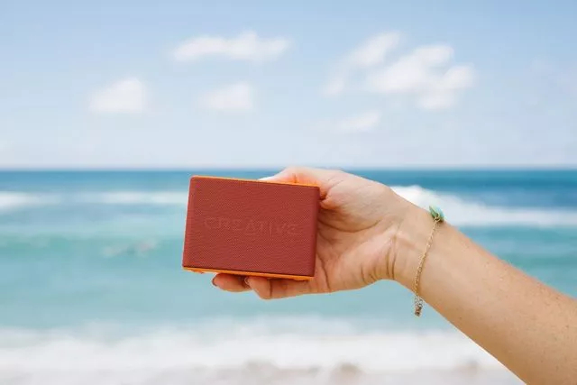 Boxa bluetooth Creative MUVO 2C Portocalie 51MF8250AA010 cre191763 - cel.ro