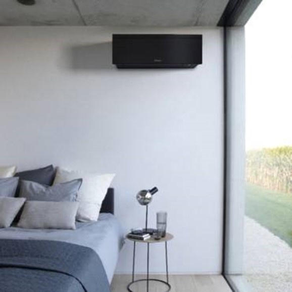 Aparat de aer conditionat multisplit Daikin Bluevolution cu trei unitati - cel.ro