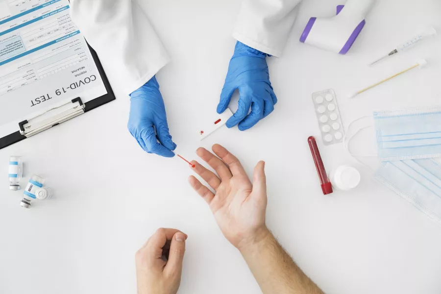 Test rapid IgG-IgM Covid-19 Lepu Medical- KIT 20 teste 401_200 - cel.ro