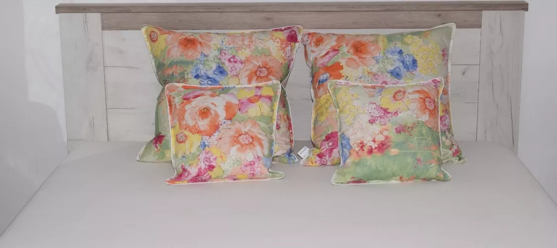 SUPER OFERTA - 3 Perne traditionale puf de gasca plus 1 PERNA CADOU HTT ...