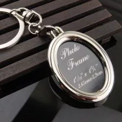 Breloc metalic oval personalizat br_met_ov_15 - cel.ro