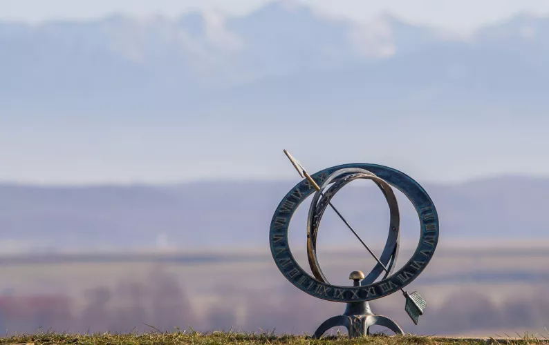 Ceas solar de bronz Sundial 42 cm Ceasuri solare - cel.ro