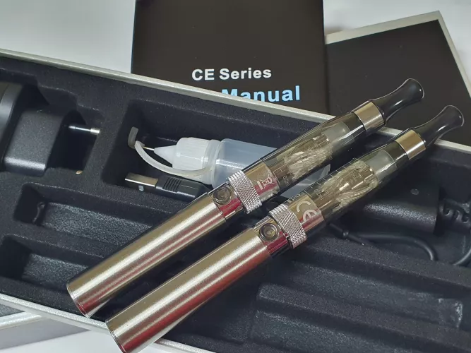 Kit Duo Etigara 650 MAh Cu Clearomizor CE6 FT Etigara duo ce6 - cel.ro