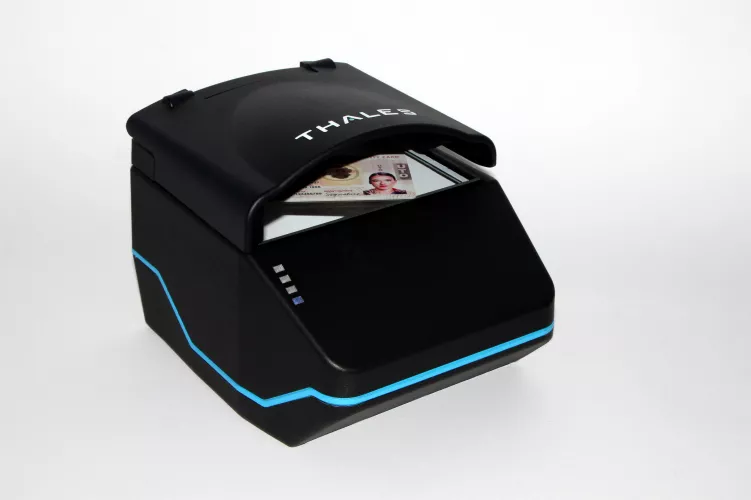 Scanner carti de identitate si pasapoarte Gemalto QS2000 XSPV5500000000 ...