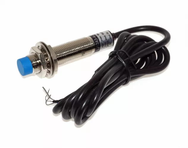 Senzor de proximitate inductiv PNP OKY3279-1 la CEL.ro