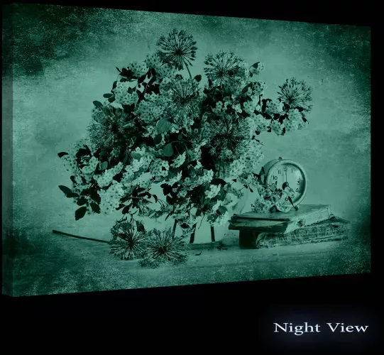 Tablou DualView Startonight Femeia cu umbrela verde luminos in ...