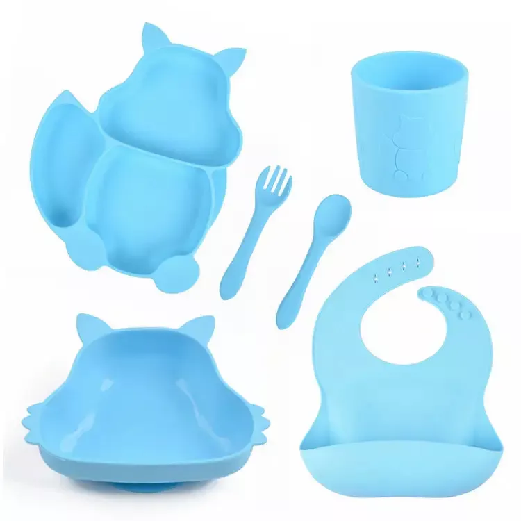 Set diversificare din silicon in forma de veverita format din 6 piese skyblue - cel.ro