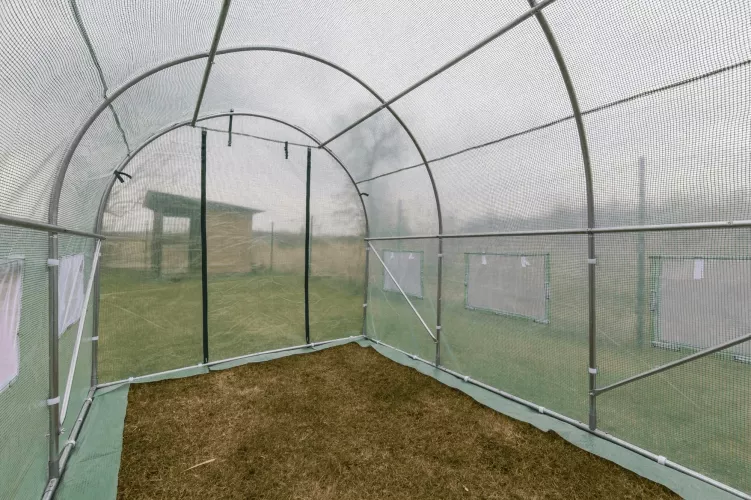 Sera gradina 3x2x2 m pentru plante si legume seg-d2-tun5207 - cel.ro