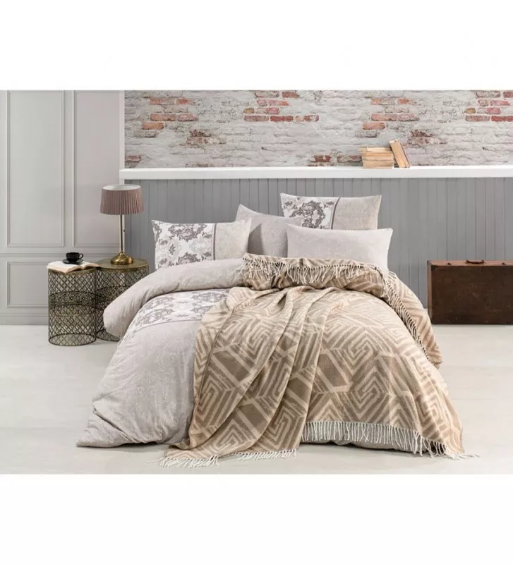 Set pat dublu patura cearsaf si 2 fete de perna tesatura Jacquard DOMUS ...