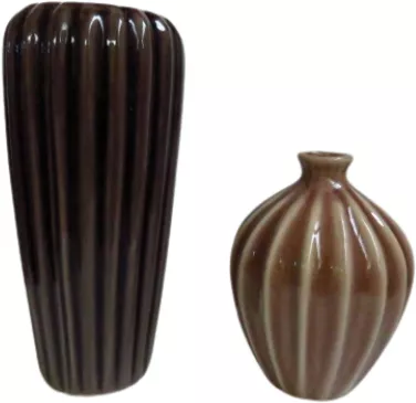 Set 2 vaze De masa Ceramica ondulata 12 x24 si 12x15 cm Maroniu roscat/ Crem - cel.ro