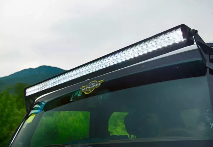 Proiector LED Off Road 80LED putere 240W 105cm AUTO637 - cel.ro