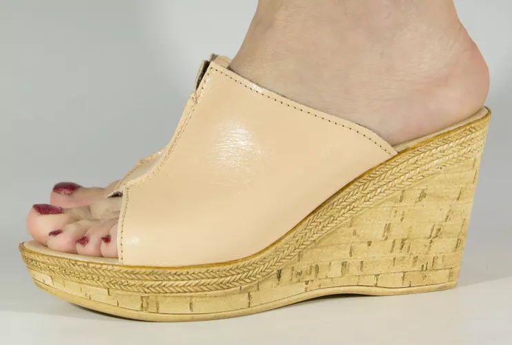 Saboti bej platforma piele naturala SBM7 40 SBM7__3357__47577 - cel.ro