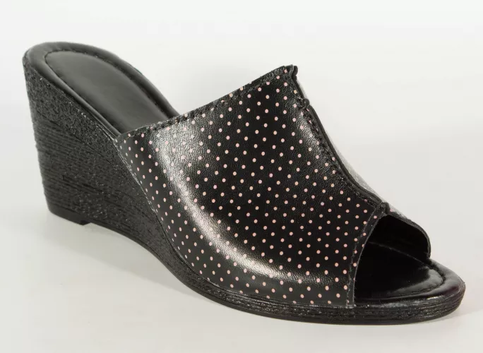 Saboti negri cu buline piele naturala dama cu platforma SBM2 40