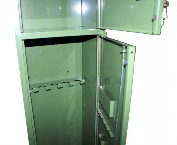 Dulap arme Ellit Gun5 cheie 1500x370x265mm L01053 - cel.ro