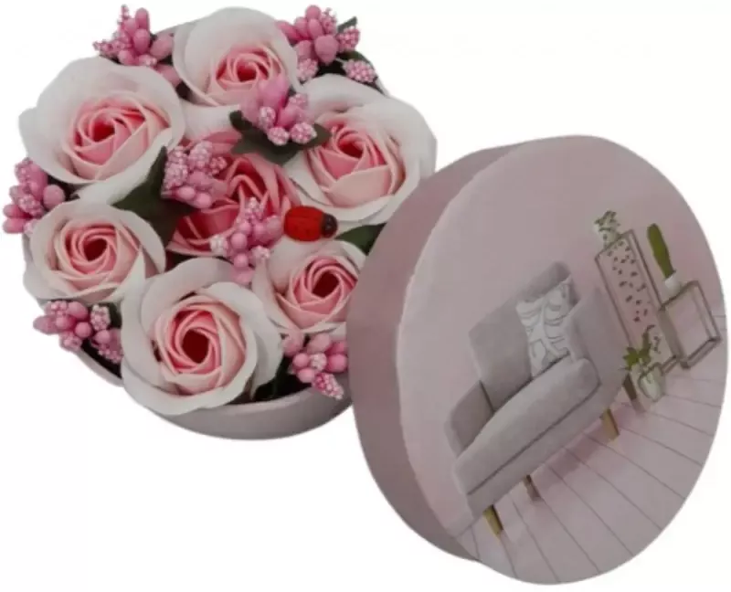 Aranjament floral 7 trandafiri cutie rotunda flori de sapun alb roz 11x9x6 cm - cel.ro