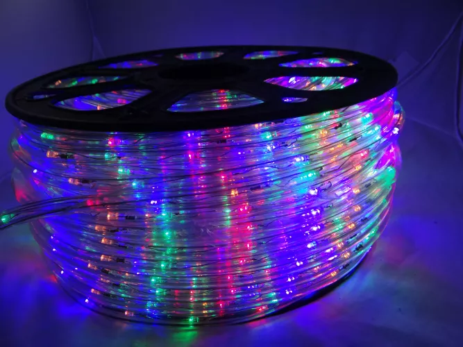 Instalatie Rola led MULTICOLOR 100 m furtun luminos + alimentator ...