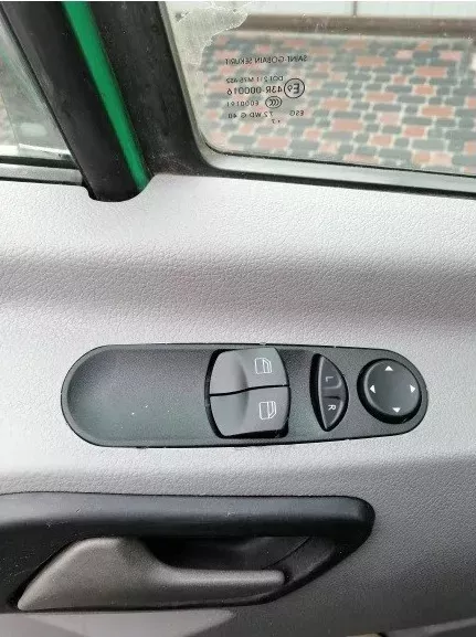 Butoane 2 geamuri electrice Mercedes Sprinter W906 VW Crafter vt-2734 ...
