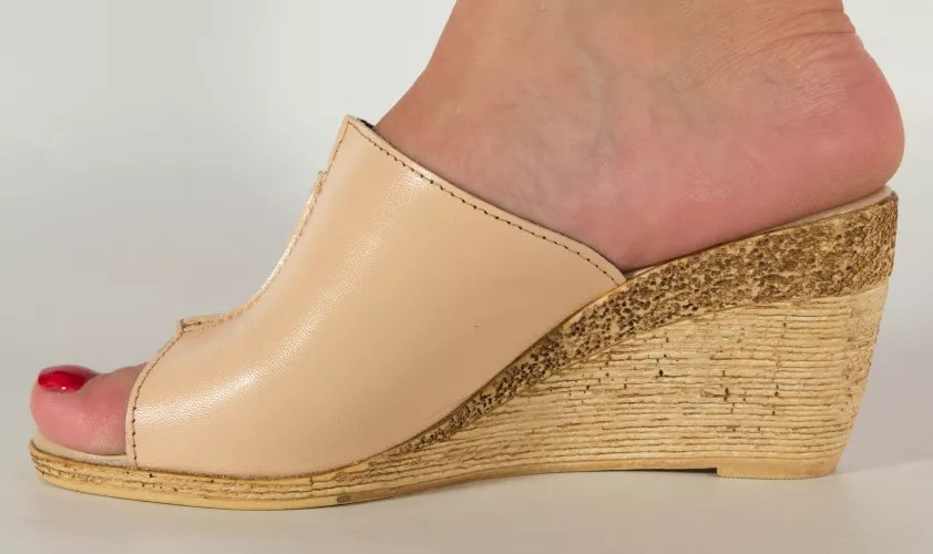 Saboti roz piele naturala dama cu platforma SBM2 38 SBM2__3096__46051 ...