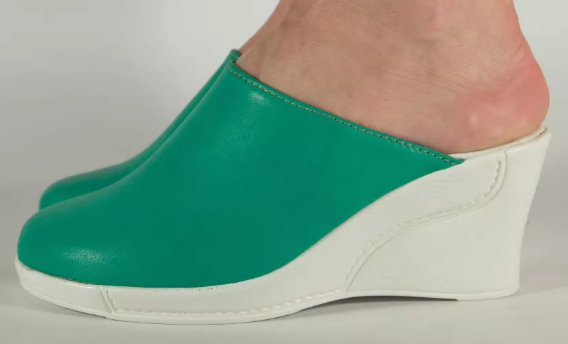 Saboti verzi cu platforma piele naturala SBM5 36 - cel.ro