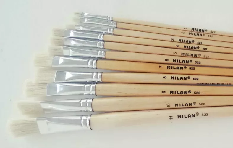 Set 144 Pensule Seria 522 Milan pe Display Dimensiuni Diferite ...