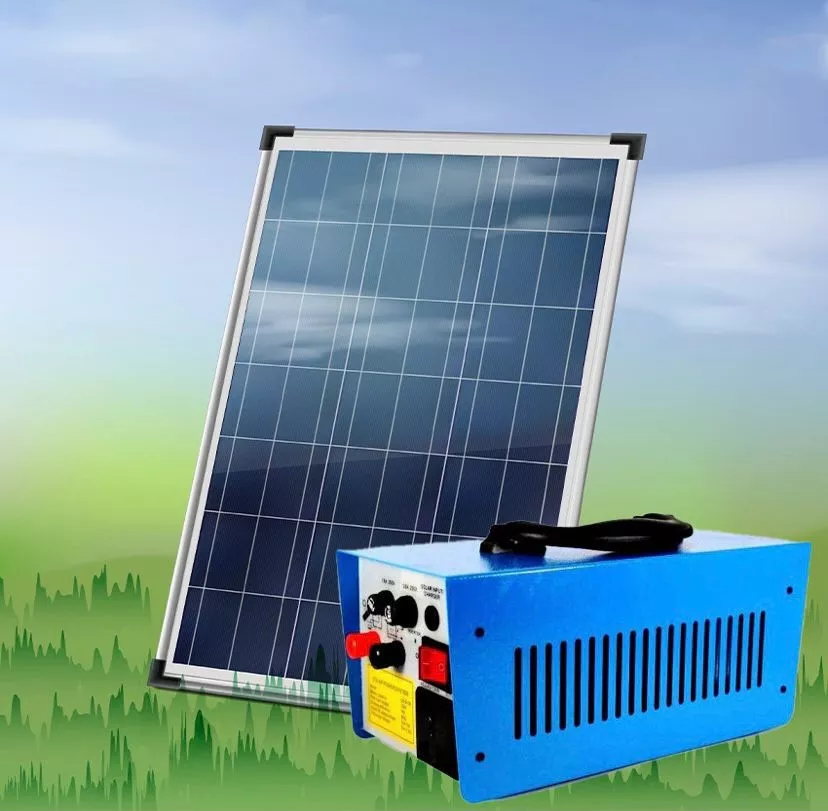 Sistem invertor 12V 12A cu Panou Solar de 18V 20W alimentare la 12V si ...