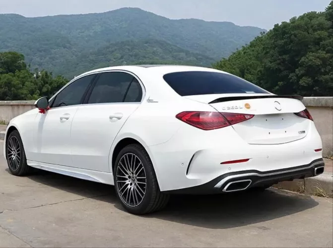 Spoiler Posterior AMG - Mercedes-Benz W206 2022+ Negru Lucios v0ed ...