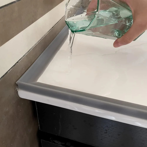 Garnitura siliconica autoadeziva banda in calea apei 2.5 M neagra